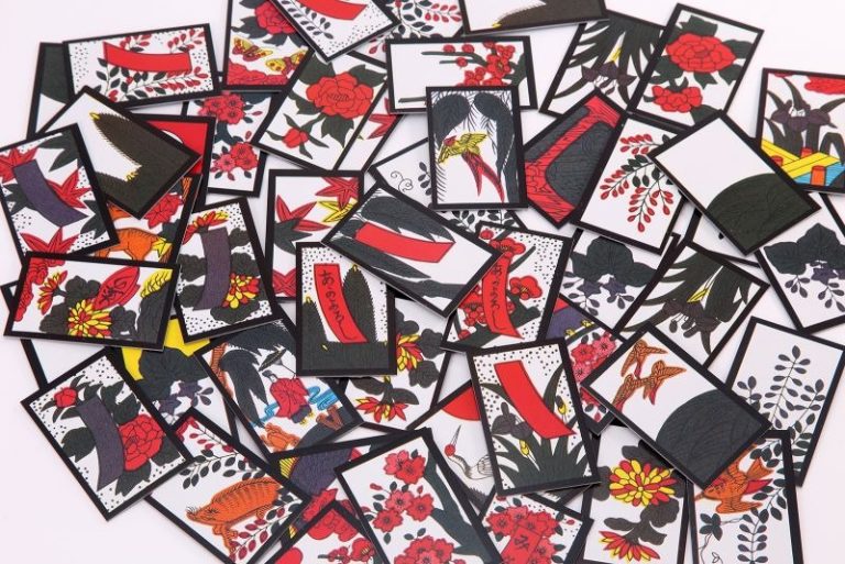 Hanafuda Là Gì? Cấu Trúc Của Bộ Bài Hanafuda Nhật Bản