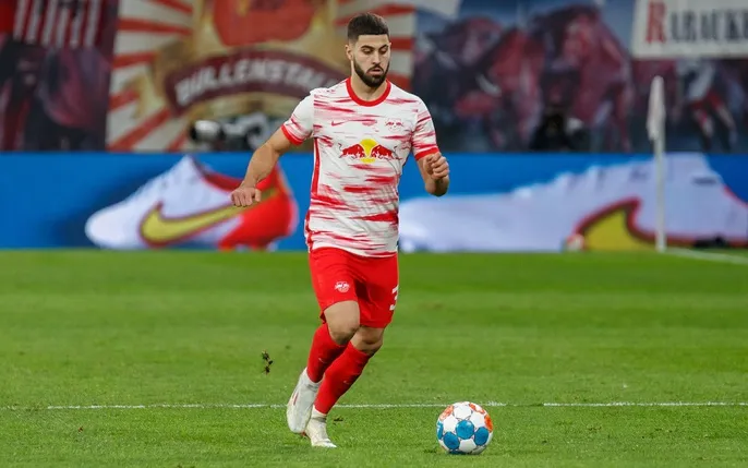 Josko Guardiola Là Ai? Trung Vệ Trẻ Được Mệnh Danh Là “Hòn Đá Tảng”